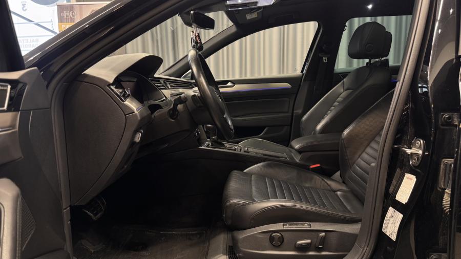 Melns Volkswagen Passat Alltrack 2019 Rīga, ar dzinēja tilpumu 2.00 L un nobraukumu 70 tūkst. km par 25990 €, foto 7 vietnē AUTOMOTO.COM.LV