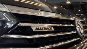 Melns Volkswagen Passat Alltrack 2019 Rīga, ar dzinēja tilpumu 2.00 L un nobraukumu 70 tūkst. km par 25990 €, foto 25 vietnē AUTOMOTO.COM.LV