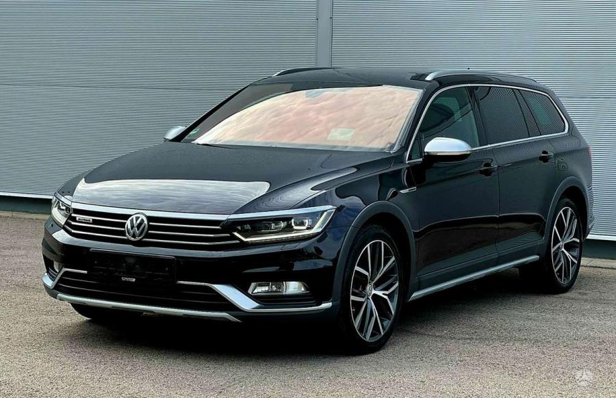 Black Volkswagen Passat Alltrack 2019 in Utena, with an engine capacity of 1.97 L and mileage of 178 thousand km for 19950 €, photo 27 on AUTOMOTO.COM.LV