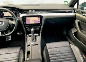 Black Volkswagen Passat Alltrack 2019 in Utena, with an engine capacity of 1.97 L and mileage of 178 thousand km for 19950 €, photo 28 on AUTOMOTO.COM.LV