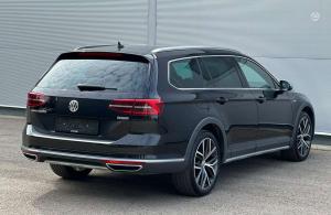 Black Volkswagen Passat Alltrack 2019 in Utena, with an engine capacity of 1.97 L and mileage of 178 thousand km for 19950 €, photo 34 on AUTOMOTO.COM.LV