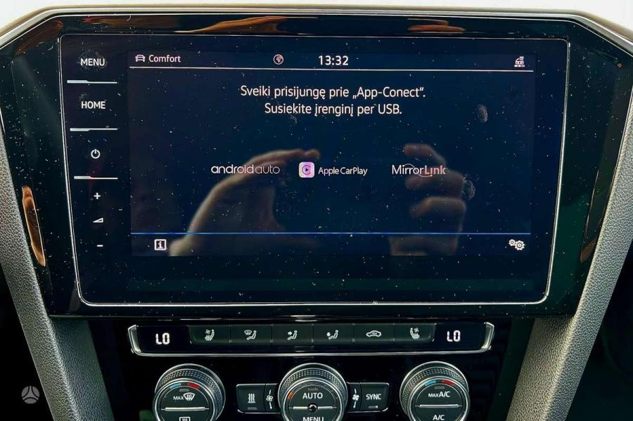Black Volkswagen Passat Alltrack 2019 in Utena, with an engine capacity of 1.97 L and mileage of 178 thousand km for 19950 €, photo 36 on AUTOMOTO.COM.LV
