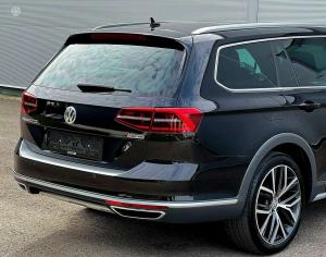 Black Volkswagen Passat Alltrack 2019 in Utena, with an engine capacity of 1.97 L and mileage of 178 thousand km for 19950 €, photo 59 on AUTOMOTO.COM.LV