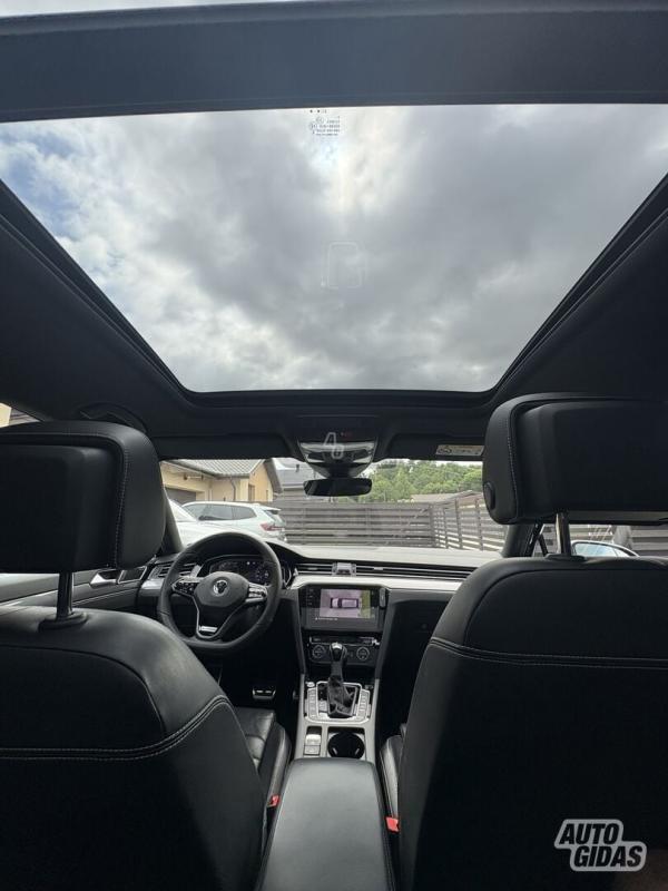 Melns Volkswagen Passat Alltrack 2020 Viļņa, ar dzinēja tilpumu 2.00 L un nobraukumu 134 tūkst. km par 22990 €, foto 2 vietnē AUTOMOTO.COM.LV