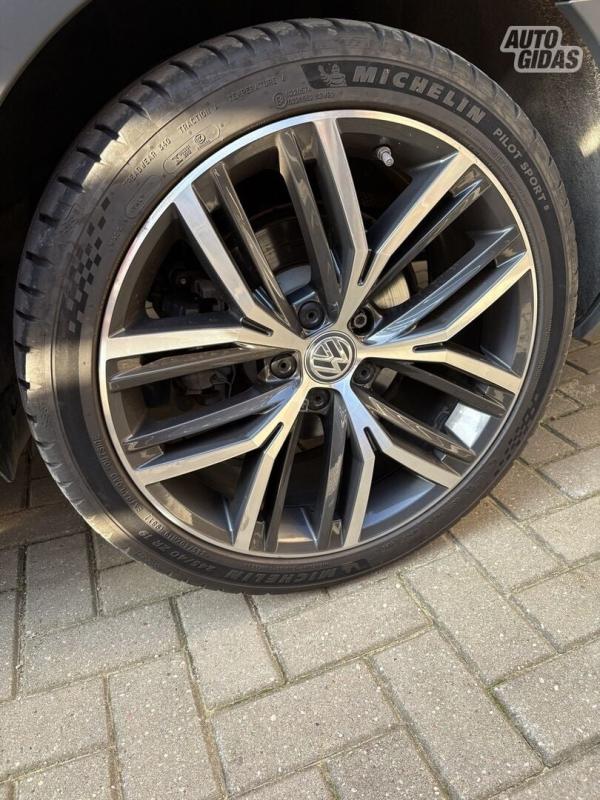 Melns Volkswagen Passat Alltrack 2020 Viļņa, ar dzinēja tilpumu 2.00 L un nobraukumu 134 tūkst. km par 22990 €, foto 10 vietnē AUTOMOTO.COM.LV