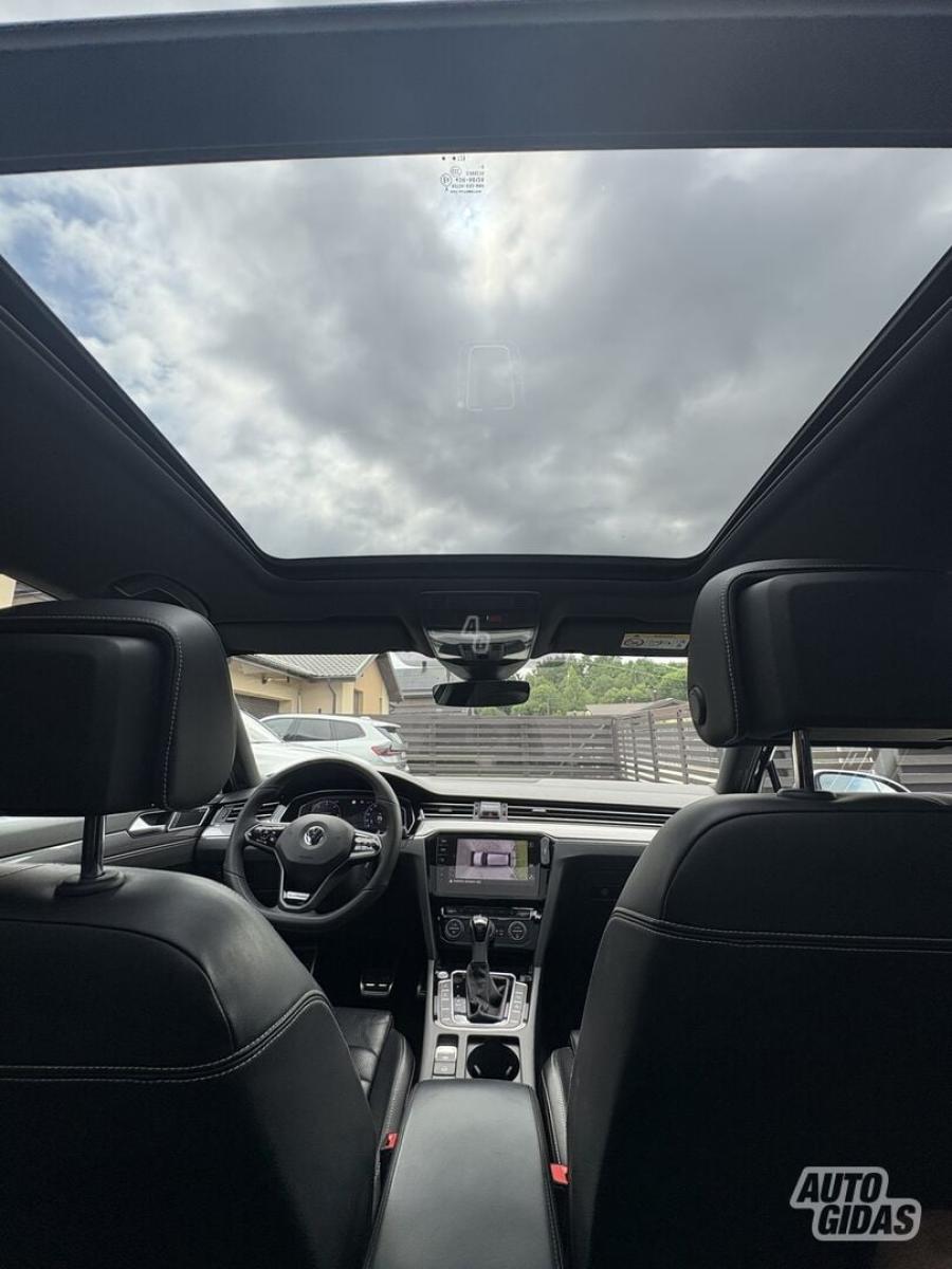 Black Volkswagen Passat Alltrack 2020 in Vilnius, with an engine capacity of 2.00 L and mileage of 134 thousand km for 22990 €, photo 3 on AUTOMOTO.COM.LV