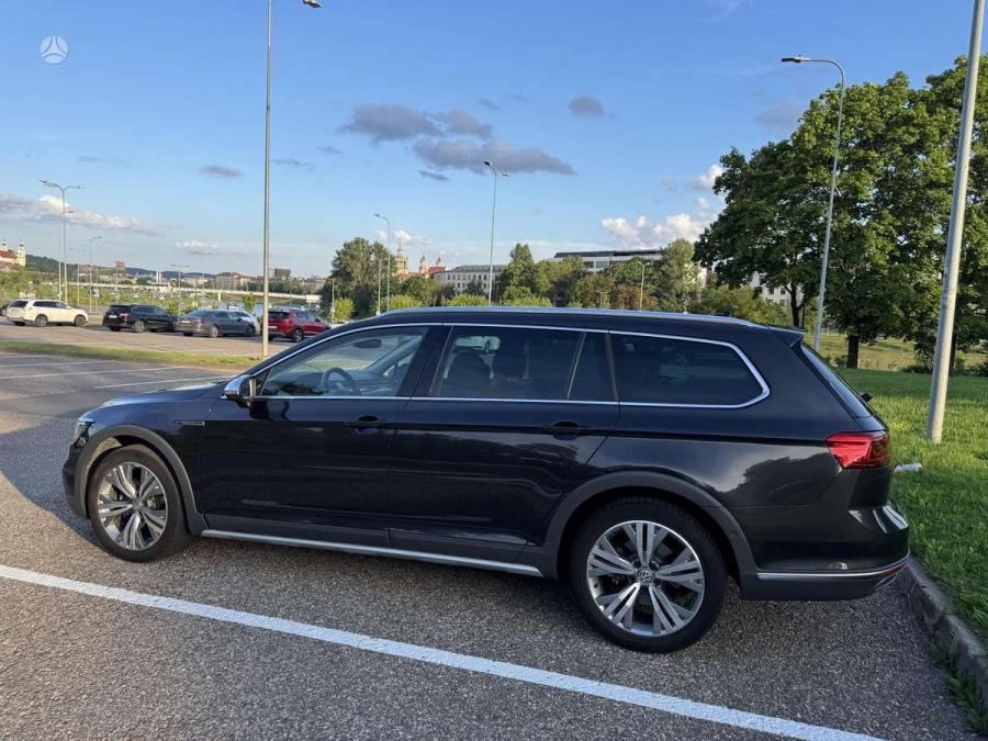 Melns Volkswagen Passat Alltrack 2020 Viļņa, ar dzinēja tilpumu 1.97 L un nobraukumu 69 tūkst. km par 24000 €, foto 5 vietnē AUTOMOTO.COM.LV