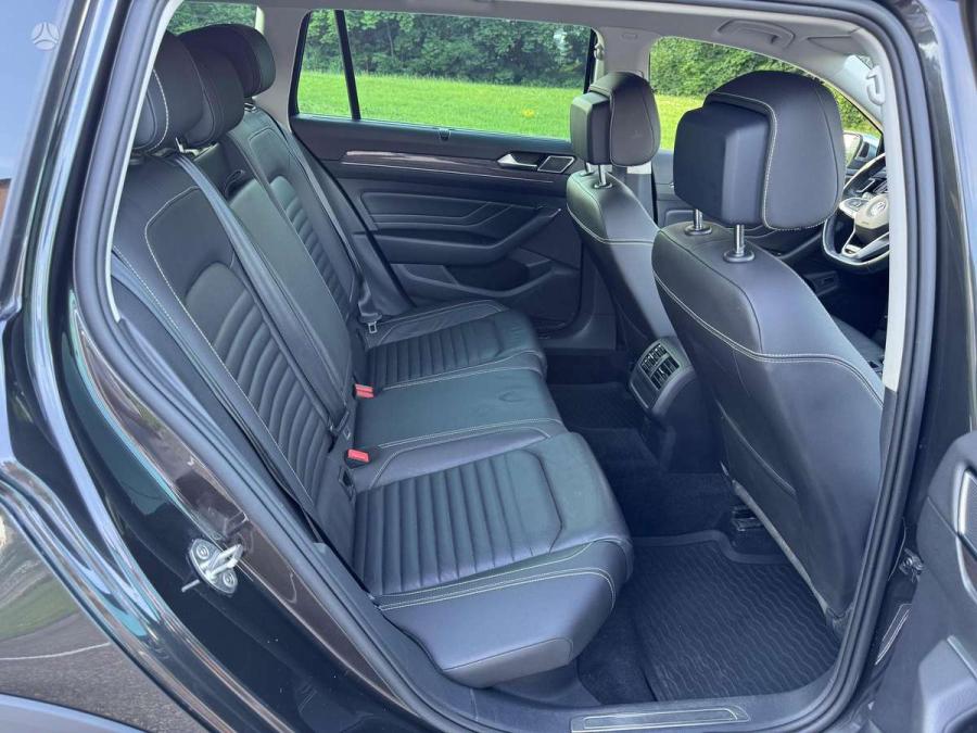 Melns Volkswagen Passat Alltrack 2020 Viļņa, ar dzinēja tilpumu 1.97 L un nobraukumu 69 tūkst. km par 24000 €, foto 18 vietnē AUTOMOTO.COM.LV