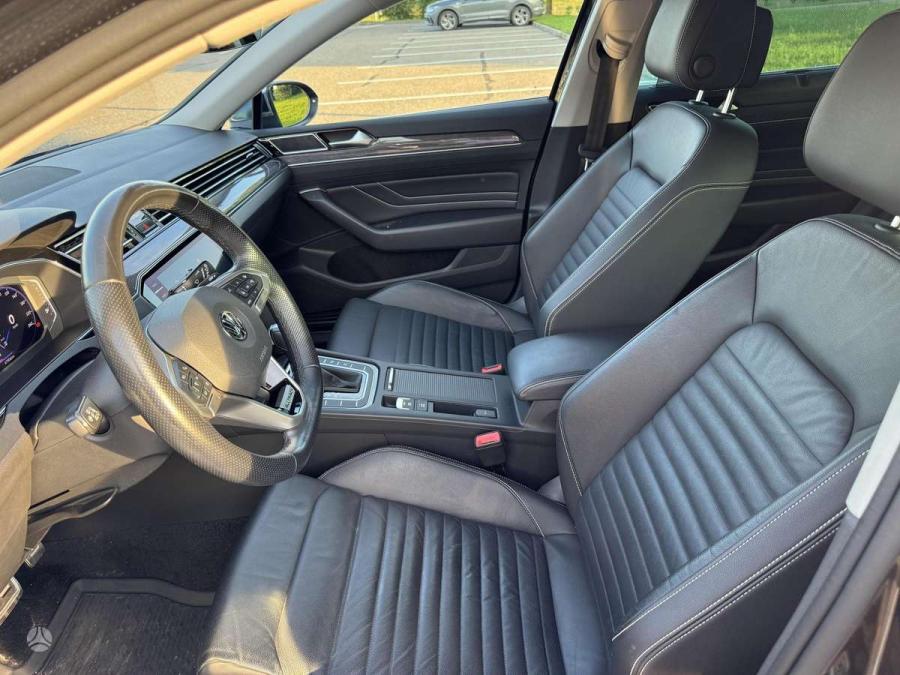 Melns Volkswagen Passat Alltrack 2020 Viļņa, ar dzinēja tilpumu 1.97 L un nobraukumu 69 tūkst. km par 24000 €, foto 22 vietnē AUTOMOTO.COM.LV