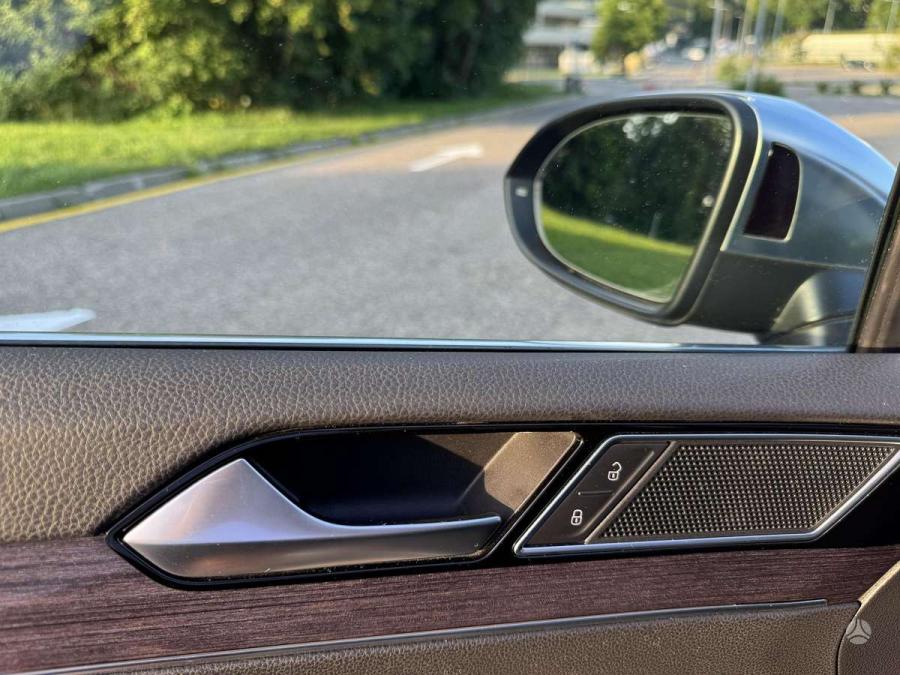 Melns Volkswagen Passat Alltrack 2020 Viļņa, ar dzinēja tilpumu 1.97 L un nobraukumu 69 tūkst. km par 24000 €, foto 25 vietnē AUTOMOTO.COM.LV