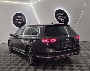 Black Volkswagen Passat Alltrack 2021 in Marijampole, with an engine capacity of 1.97 L and mileage of 175 thousand km for 21850 €, photo 31 on AUTOMOTO.COM.LV