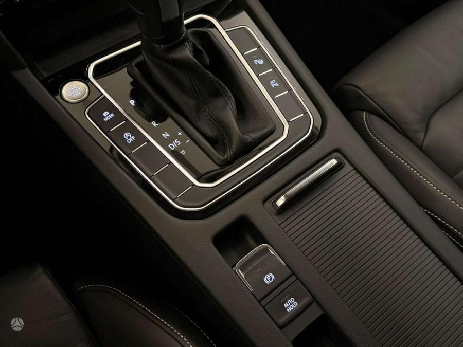 Melns Volkswagen Passat Alltrack 2022 Marijampole, ar dzinēja tilpumu 1.97 L un nobraukumu 186 tūkst. km par 21900 €, foto 5 vietnē AUTOMOTO.COM.LV