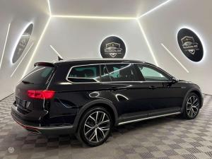 Melns Volkswagen Passat Alltrack 2022 Marijampole, ar dzinēja tilpumu 1.97 L un nobraukumu 186 tūkst. km par 21900 €, foto 7 vietnē AUTOMOTO.COM.LV