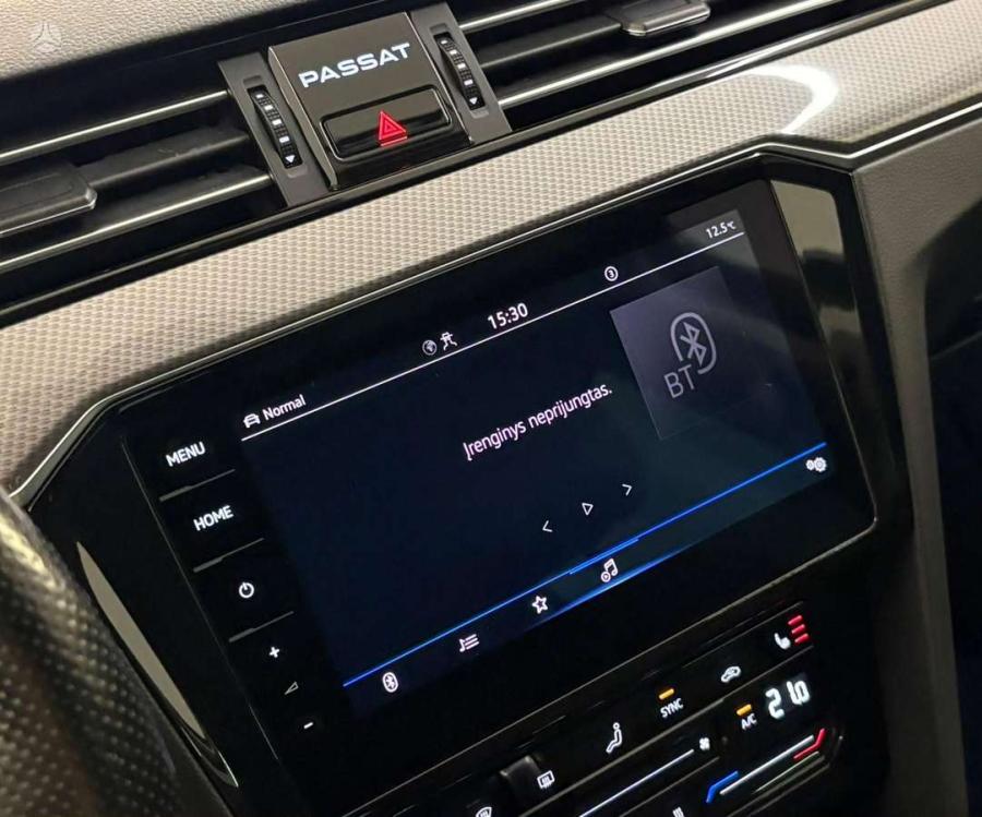 Melns Volkswagen Passat Alltrack 2022 Marijampole, ar dzinēja tilpumu 1.97 L un nobraukumu 186 tūkst. km par 21900 €, foto 16 vietnē AUTOMOTO.COM.LV