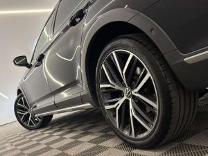 Melns Volkswagen Passat Alltrack 2022 Marijampole, ar dzinēja tilpumu 1.97 L un nobraukumu 186 tūkst. km par 21900 €, foto 27 vietnē AUTOMOTO.COM.LV