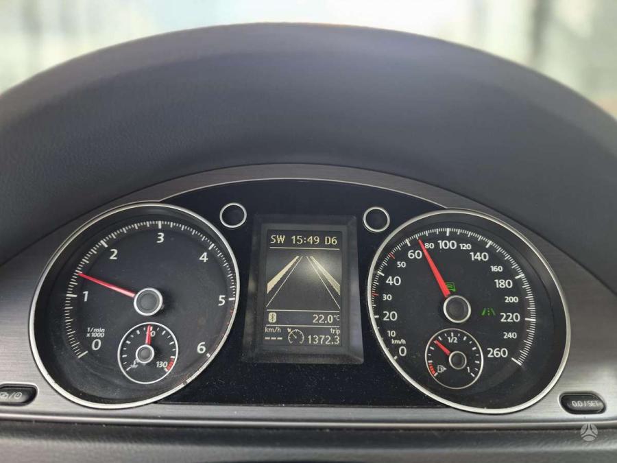 Blue Volkswagen Passat Alltrack 2013 in Riga, with an engine capacity of 2.00 L and mileage of 403 thousand km for 6950 €, photo 14 on AUTOMOTO.COM.LV