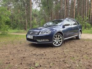 Zils Volkswagen Passat Alltrack 2014 Rīga, ar dzinēja tilpumu 2.00 L un nobraukumu 290 tūkst. km par 9450 €, foto  vietnē AUTOMOTO.COM.LV