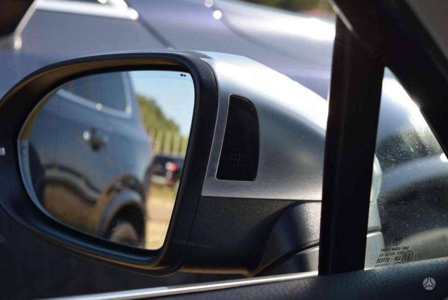 Blue Volkswagen Passat Alltrack 2015 in Vilnius, with an engine capacity of 1.97 L and mileage of 335 thousand km for 10650 €, photo 26 on AUTOMOTO.COM.LV