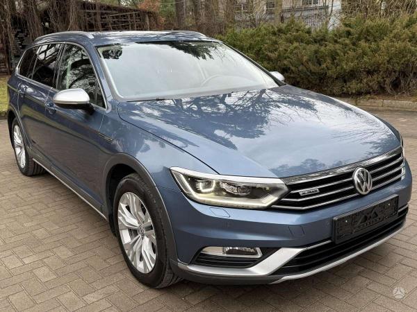 Blue Volkswagen Passat Alltrack 2016 in Prienai, with an engine capacity of 2.00 L and mileage of 257 thousand km for 10950 €, photo 9 on AUTOMOTO.COM.LV