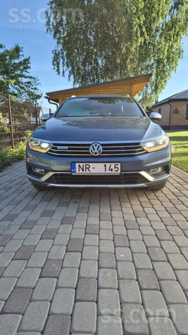 Zils Volkswagen Passat Alltrack 2016 Jēkabpils, ar dzinēja tilpumu 2.00 L un nobraukumu 290 tūkst. km par 10490 €, foto 2 vietnē AUTOMOTO.COM.LV