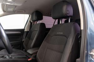 Blue Volkswagen Passat Alltrack 2016 in Vilnius, with an engine capacity of 1.97 L and mileage of 162 thousand km for 15490 €, photo 12 on AUTOMOTO.COM.LV