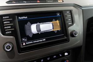 Blue Volkswagen Passat Alltrack 2016 in Vilnius, with an engine capacity of 1.97 L and mileage of 162 thousand km for 15490 €, photo 22 on AUTOMOTO.COM.LV