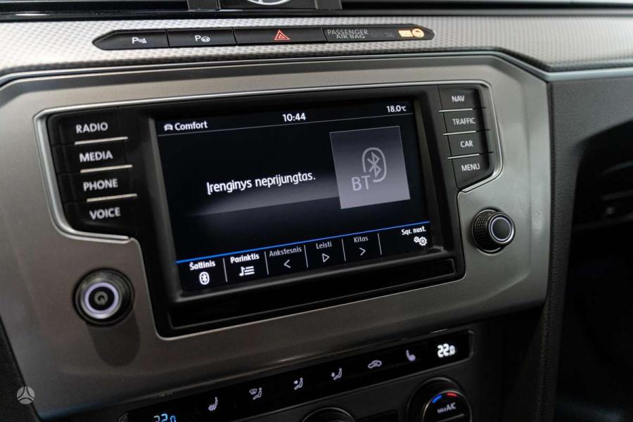 Blue Volkswagen Passat Alltrack 2016 in Vilnius, with an engine capacity of 1.97 L and mileage of 162 thousand km for 15490 €, photo 23 on AUTOMOTO.COM.LV