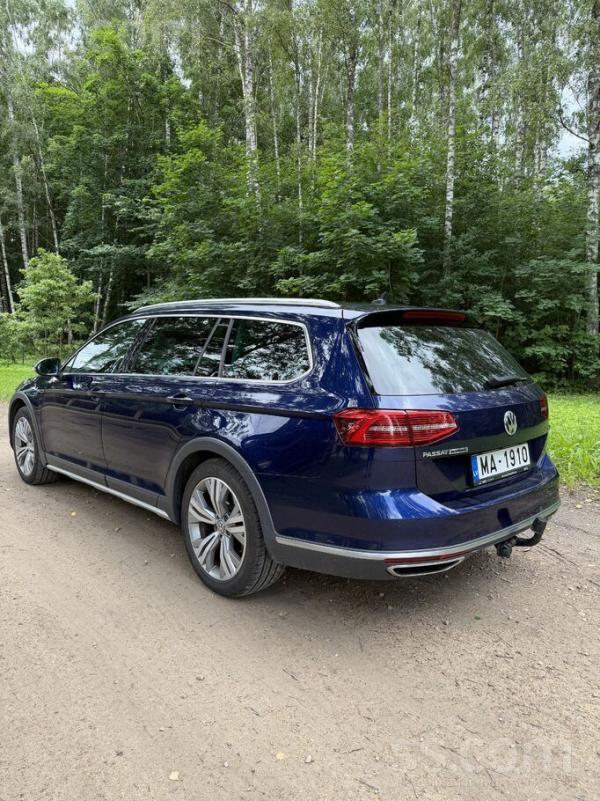 Zils Volkswagen Passat Alltrack 2019 Rīga, ar dzinēja tilpumu 2.00 L un nobraukumu 0 tūkst. km par 17600 €, foto 3 vietnē AUTOMOTO.COM.LV