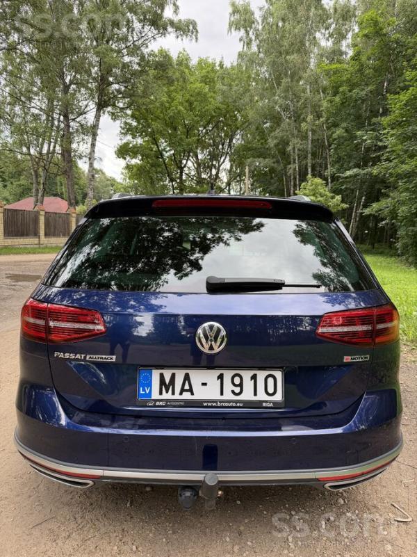 Zils Volkswagen Passat Alltrack 2019 Rīga, ar dzinēja tilpumu 2.00 L un nobraukumu 0 tūkst. km par 17600 €, foto 4 vietnē AUTOMOTO.COM.LV