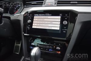 Blue Volkswagen Passat Alltrack 2021 in Riga, with an engine capacity of 2.00 L and mileage of 45 thousand km for 27600 €, photo 9 on AUTOMOTO.COM.LV