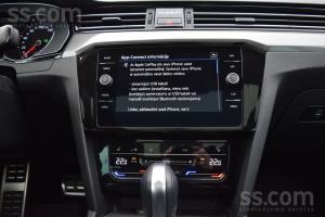Blue Volkswagen Passat Alltrack 2021 in Riga, with an engine capacity of 2.00 L and mileage of 45 thousand km for 27600 €, photo 10 on AUTOMOTO.COM.LV