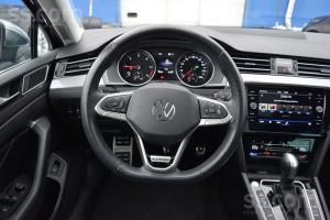 Blue Volkswagen Passat Alltrack 2021 in Riga, with an engine capacity of 2.00 L and mileage of 45 thousand km for 27600 €, photo 11 on AUTOMOTO.COM.LV