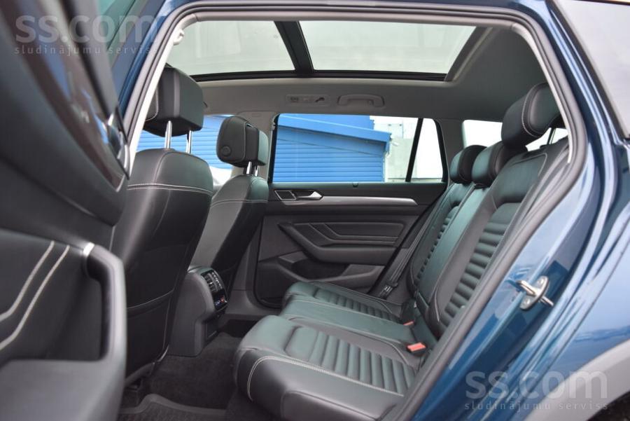 Blue Volkswagen Passat Alltrack 2021 in Riga, with an engine capacity of 2.00 L and mileage of 45 thousand km for 27600 €, photo 14 on AUTOMOTO.COM.LV