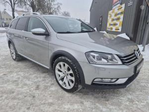 Brown Volkswagen Passat Alltrack 2012 in Siauliai, with an engine capacity of 2.00 L and mileage of 208 thousand km for 8450 €, photo 4 on AUTOMOTO.COM.LV