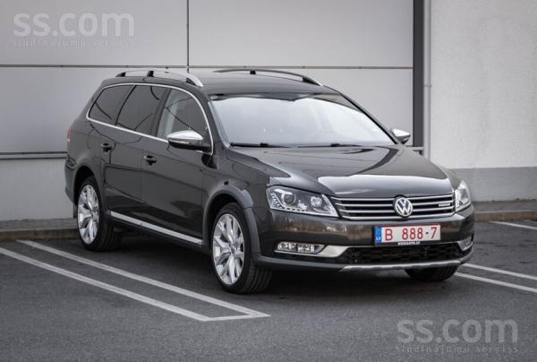 Brown Volkswagen Passat Alltrack 2012 in Riga, with an engine capacity of 2.00 L and mileage of 0 thousand km for 7650 €, photo 3 on AUTOMOTO.COM.LV