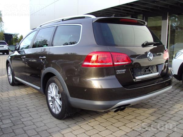 Brūns Volkswagen Passat Alltrack 2012 Rīga, ar dzinēja tilpumu 2.00 L un nobraukumu 198 tūkst. km par 9500 €, foto 2 vietnē AUTOMOTO.COM.LV
