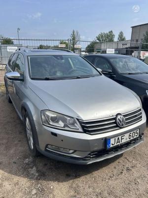 Brūns Volkswagen Passat Alltrack 2012 Viļņa, ar dzinēja tilpumu 1.97 L un nobraukumu 330 tūkst. km par 4500 €, foto  vietnē AUTOMOTO.COM.LV