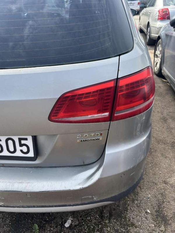Brūns Volkswagen Passat Alltrack 2012 Viļņa, ar dzinēja tilpumu 1.97 L un nobraukumu 330 tūkst. km par 4500 €, foto 6 vietnē AUTOMOTO.COM.LV