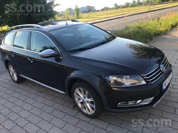 Brūns Volkswagen Passat Alltrack 2012 Jelgava, ar dzinēja tilpumu 2.00 L un nobraukumu 242 tūkst. km par 7000 €, foto 4 vietnē AUTOMOTO.COM.LV