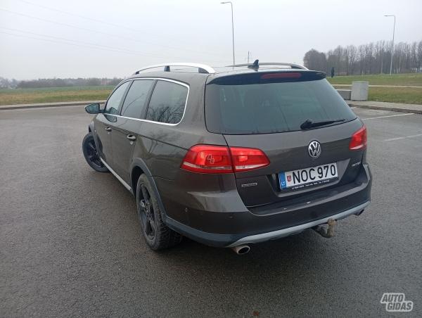 Brown Volkswagen Passat Alltrack 2013 in Vilnius, with an engine capacity of 2.00 L and mileage of 286 thousand km for 7200 €, photo 4 on AUTOMOTO.COM.LV