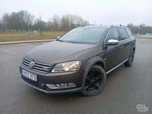 Brūns Volkswagen Passat Alltrack 2013 Viļņa, ar dzinēja tilpumu 2.00 L un nobraukumu 316 tūkst. km par 6950 €, foto  vietnē AUTOMOTO.COM.LV