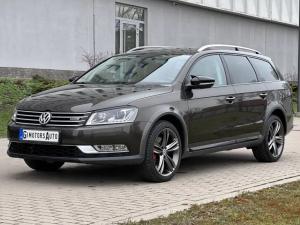 Brown Volkswagen Passat Alltrack 2013 in Riga, with an engine capacity of 2.00 L and mileage of 174 thousand km for 10990 €, photo  on AUTOMOTO.COM.LV