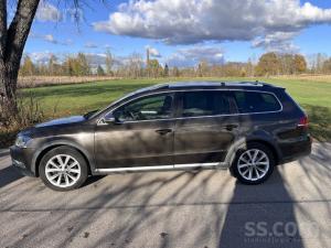 Brūns Volkswagen Passat Alltrack 2013 Valmiera, ar dzinēja tilpumu 2.00 L un nobraukumu 393 tūkst. km par 6950 €, foto 4 vietnē AUTOMOTO.COM.LV