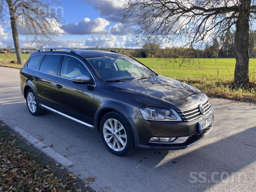 Brūns Volkswagen Passat Alltrack 2013 Valmiera, ar dzinēja tilpumu 2.00 L un nobraukumu 393 tūkst. km par 6950 €, foto 10 vietnē AUTOMOTO.COM.LV