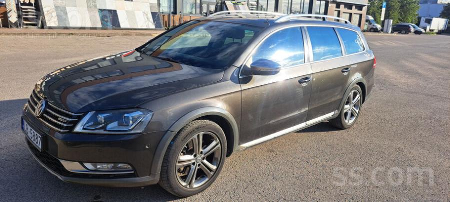 Brūns Volkswagen Passat Alltrack 2013 Rīga, ar dzinēja tilpumu 2.00 L un nobraukumu 338 tūkst. km par 8000 €, foto 4 vietnē AUTOMOTO.COM.LV