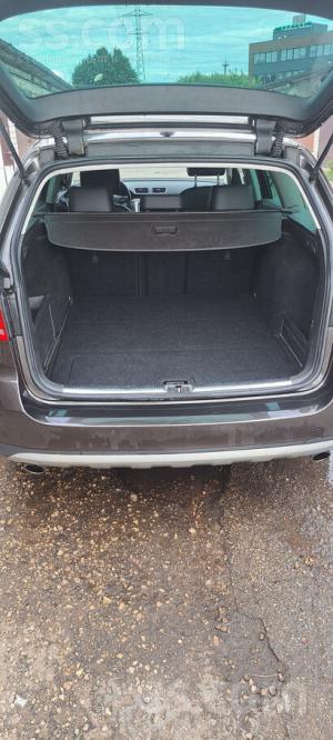 Brūns Volkswagen Passat Alltrack 2013 Rīga, ar dzinēja tilpumu 2.00 L un nobraukumu 338 tūkst. km par 8000 €, foto 12 vietnē AUTOMOTO.COM.LV