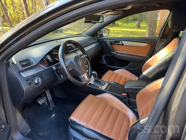 Brown Volkswagen Passat Alltrack 2013 in Riga, with an engine capacity of 2.00 L and mileage of 0 thousand km for 5999 €, photo 10 on AUTOMOTO.COM.LV