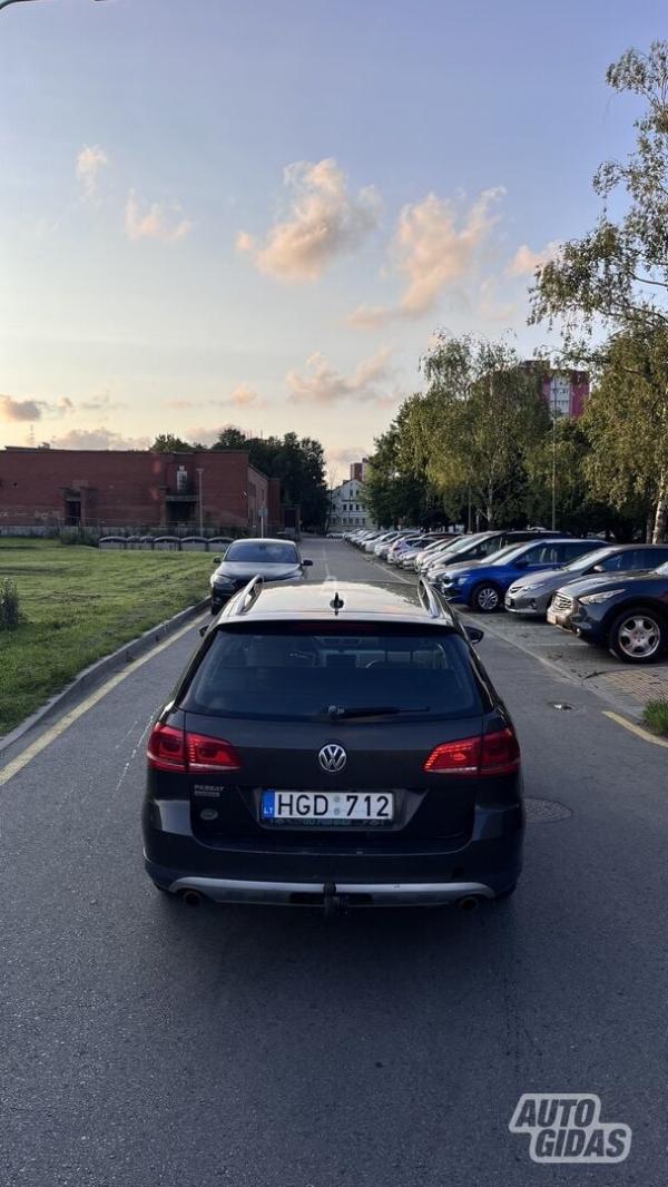 Brown Volkswagen Passat Alltrack 2014 in Klaipeda, with an engine capacity of 2.00 L and mileage of 420 thousand km for 5600 €, photo 5 on AUTOMOTO.COM.LV