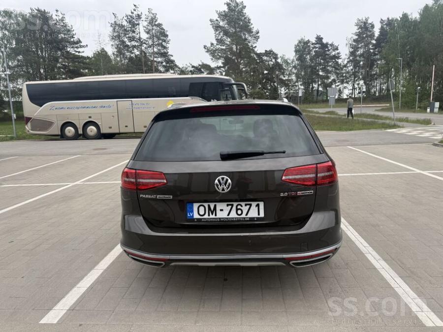 Brūns Volkswagen Passat Alltrack 2016 Rīga, ar dzinēja tilpumu 2.00 L un nobraukumu 300 tūkst. km par 14590 €, foto 7 vietnē AUTOMOTO.COM.LV