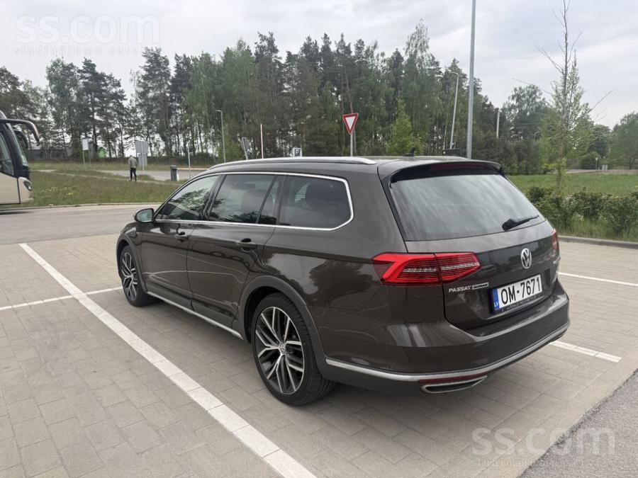Brūns Volkswagen Passat Alltrack 2016 Rīga, ar dzinēja tilpumu 2.00 L un nobraukumu 300 tūkst. km par 14590 €, foto 8 vietnē AUTOMOTO.COM.LV